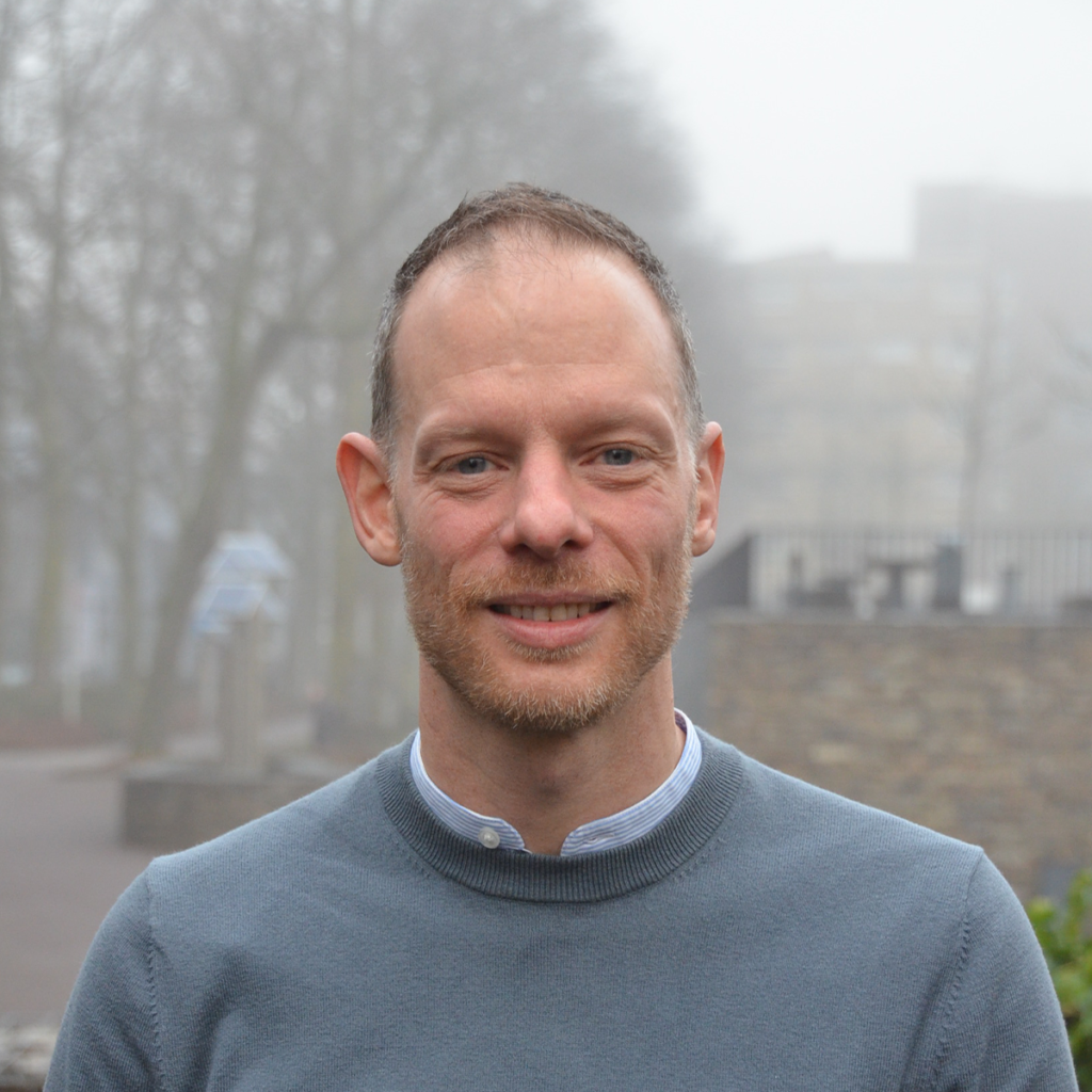 Systems Neurology | Team | Systems Neurology